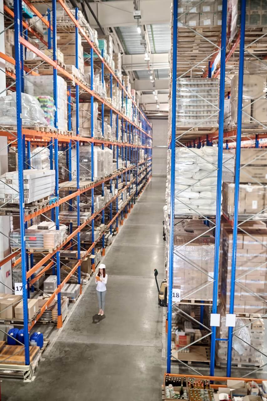 Warehouse Shelving & Pallet Racking 2025 | Top Rack Saudi